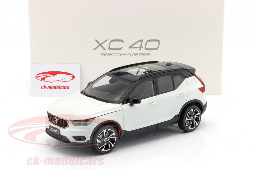 Paudi 1:18 Volvo XC40 year 2018 white 22-179-366 model car 22-179-366